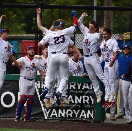 Hot Tots take first game over Big Sticks | News, Sports, Jobs - Minot ...